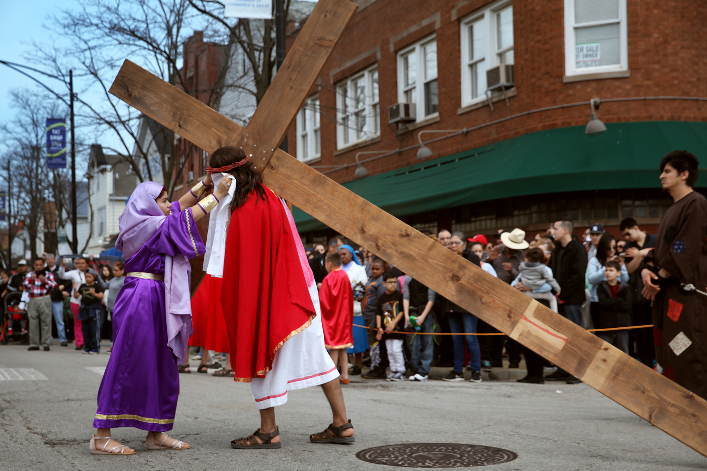 Via Crucis 2024 Chicago - Lola Sibbie Via Crucis 2024 Chicago - Lola Sibbie